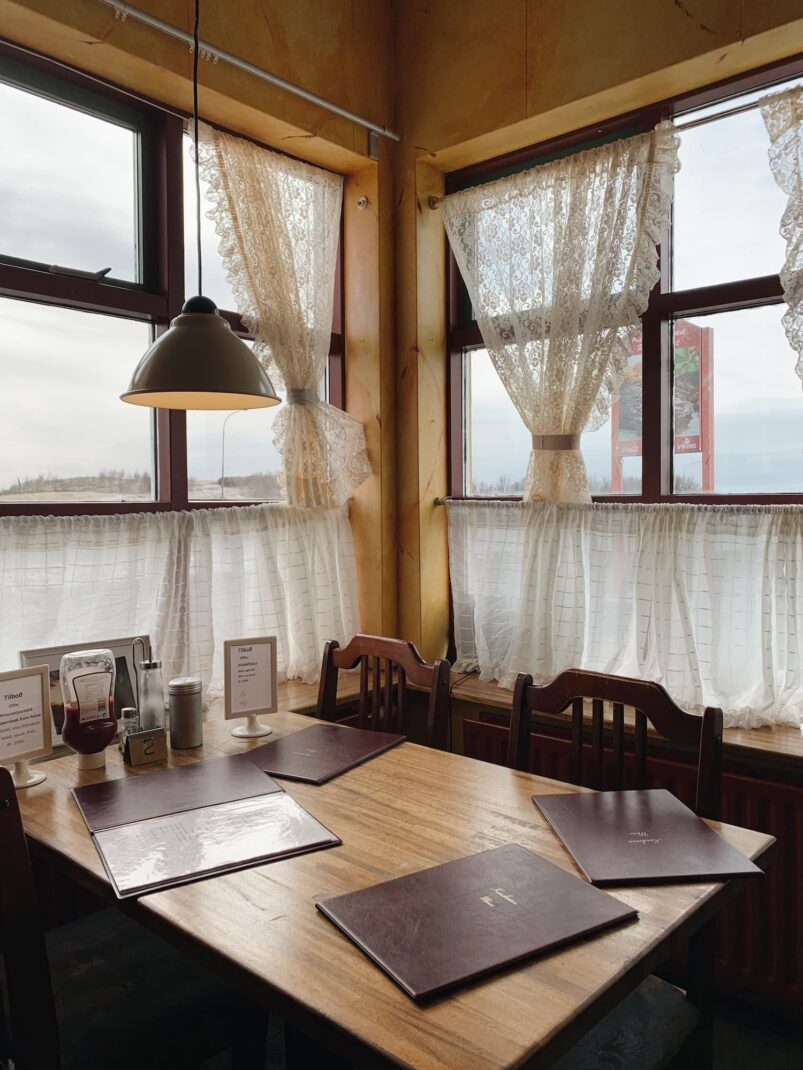 How To Hire The Best Staff For Your Restaurant - The HSE